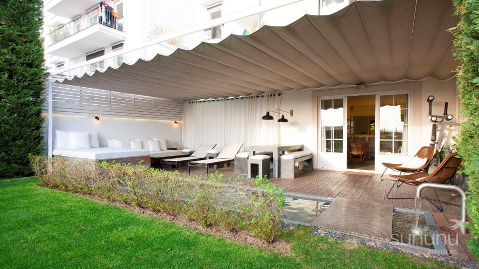 Stunning ground floor duplex with private garden · Sununu Advisors